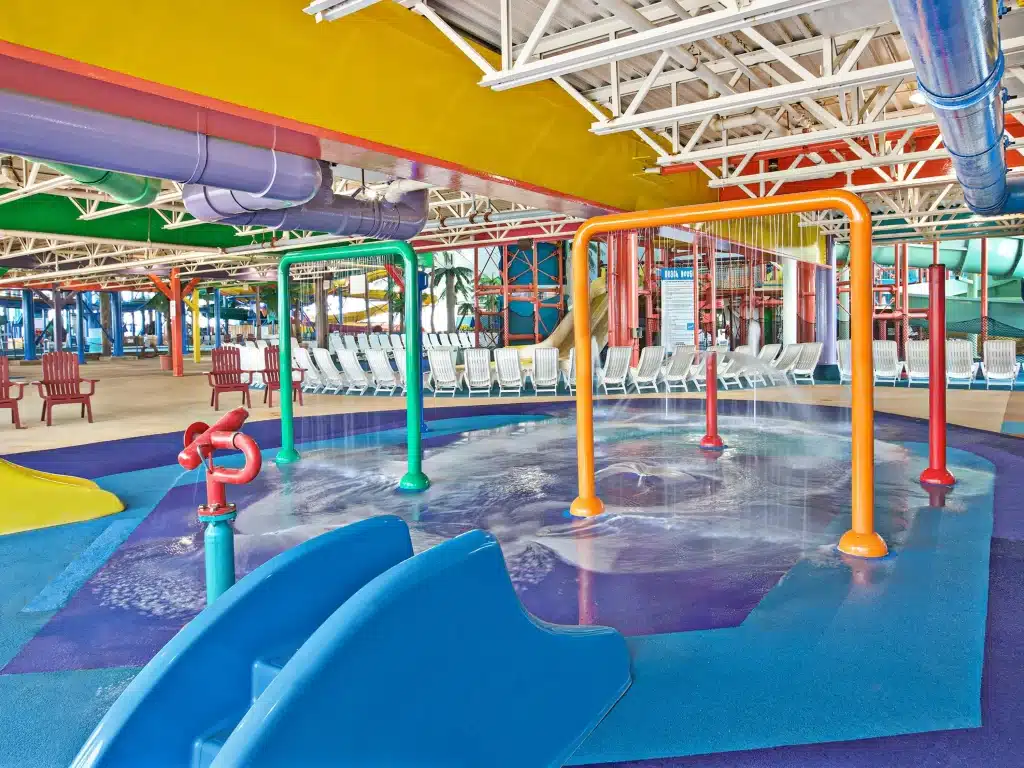 25 Amazing Indoor Water Parks in Wisconsin - illustrated Tea Cup