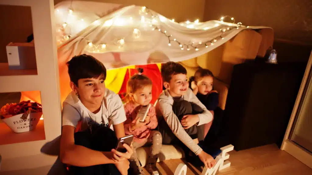 35 Fun and Creative Entertainment for Kids Party Ideas - illustrated ...